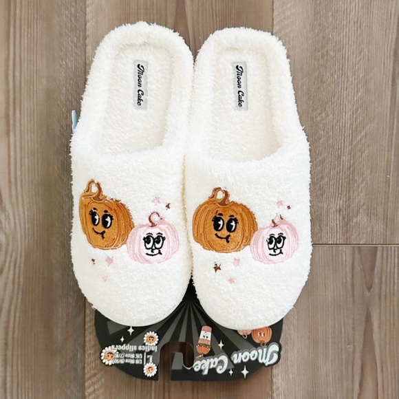 Moon Cake | Shoes | Moon Cake Pumpkin Slippers | Poshmark